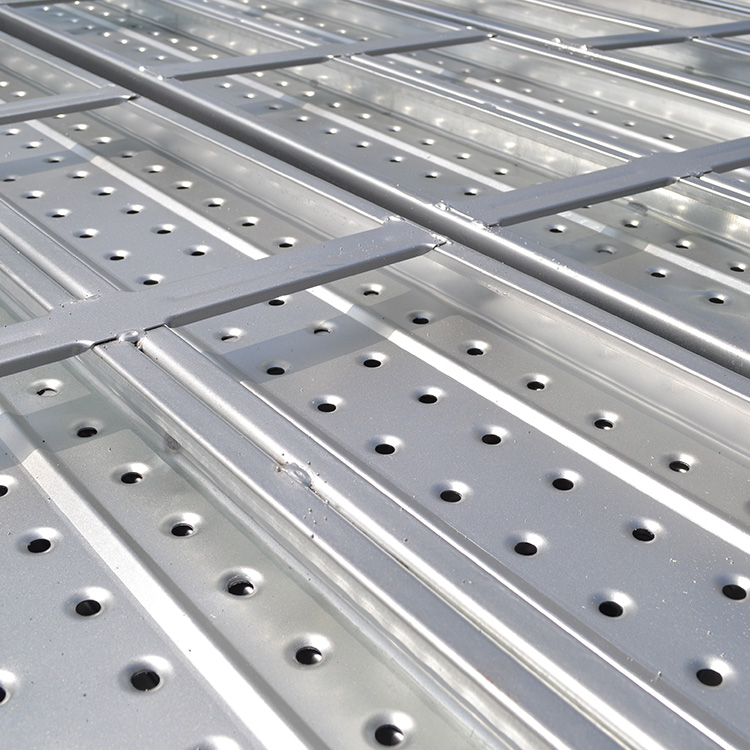 Scaffolding Plank Load Capacity: Understanding Weight Limitations ...